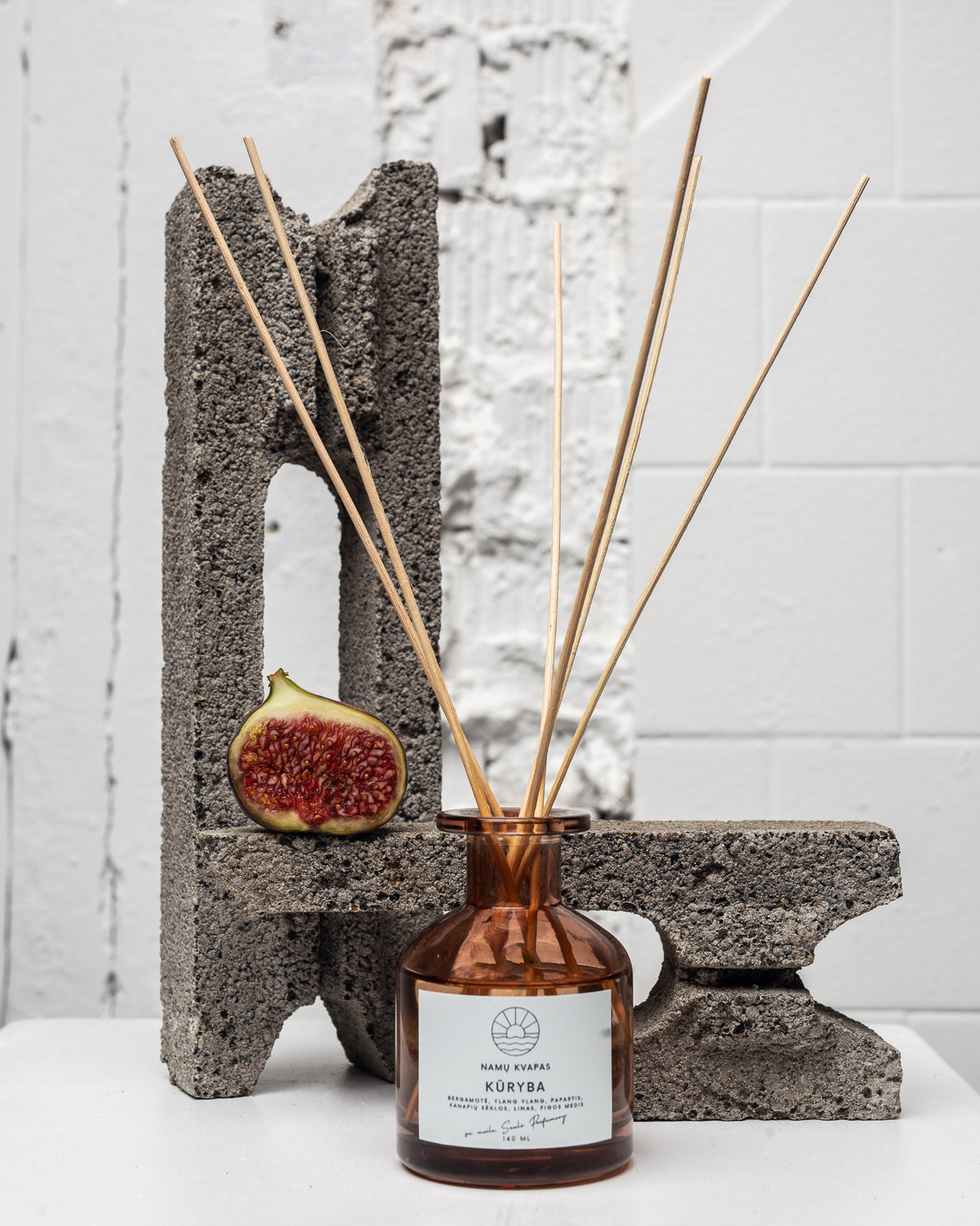 Namų kvapas „Kūryba iš Melburno“ 140 ml su lazdelėmis – Saulé Perfumery